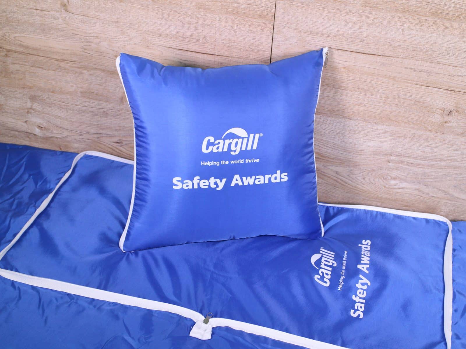 หมอนผ้าห่ม พับเป็นหมอน - โรงงานผลิตหมอน ถุงผ้า กระเป๋าผ้า | GPM PLUS Co ...