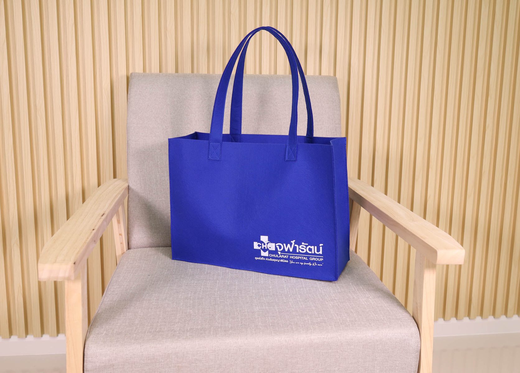 กระเป๋าผ้าสักหลาดสกรีนโลโก้ - โรงงานผลิตหมอน ถุงผ้า กระเป๋าผ้า | GPM PLUS Co.,Ltd.